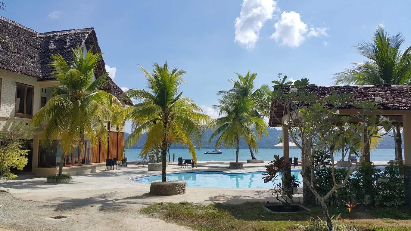 Dive Into Ambon @ Maluku Resort and Spa - Bluewater Dive Travel