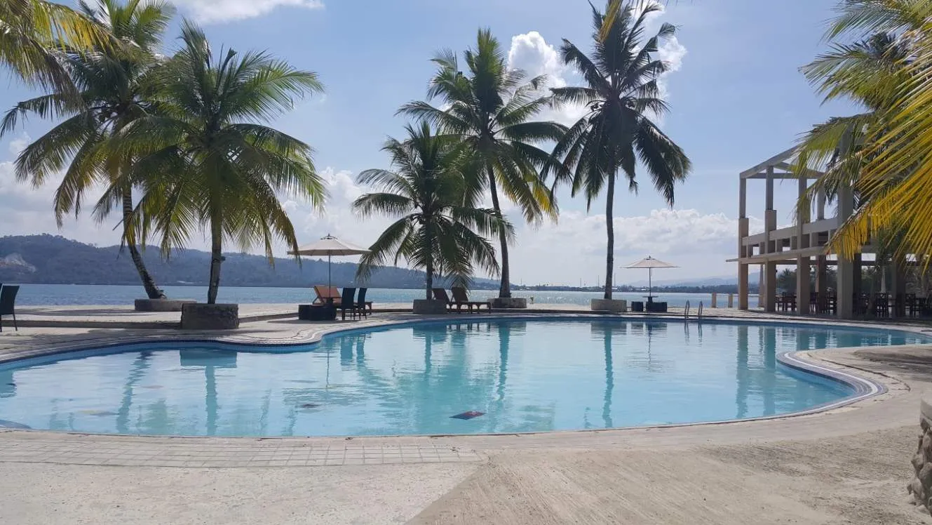 Dive Into Ambon @ Maluku Resort and Spa - Bluewater Dive Travel